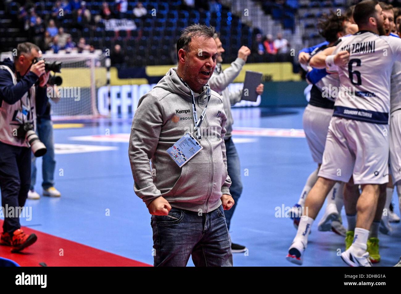 Robert Bob Hanning Head Coach of Italy Ritratto, Esultanza, Celebration ...