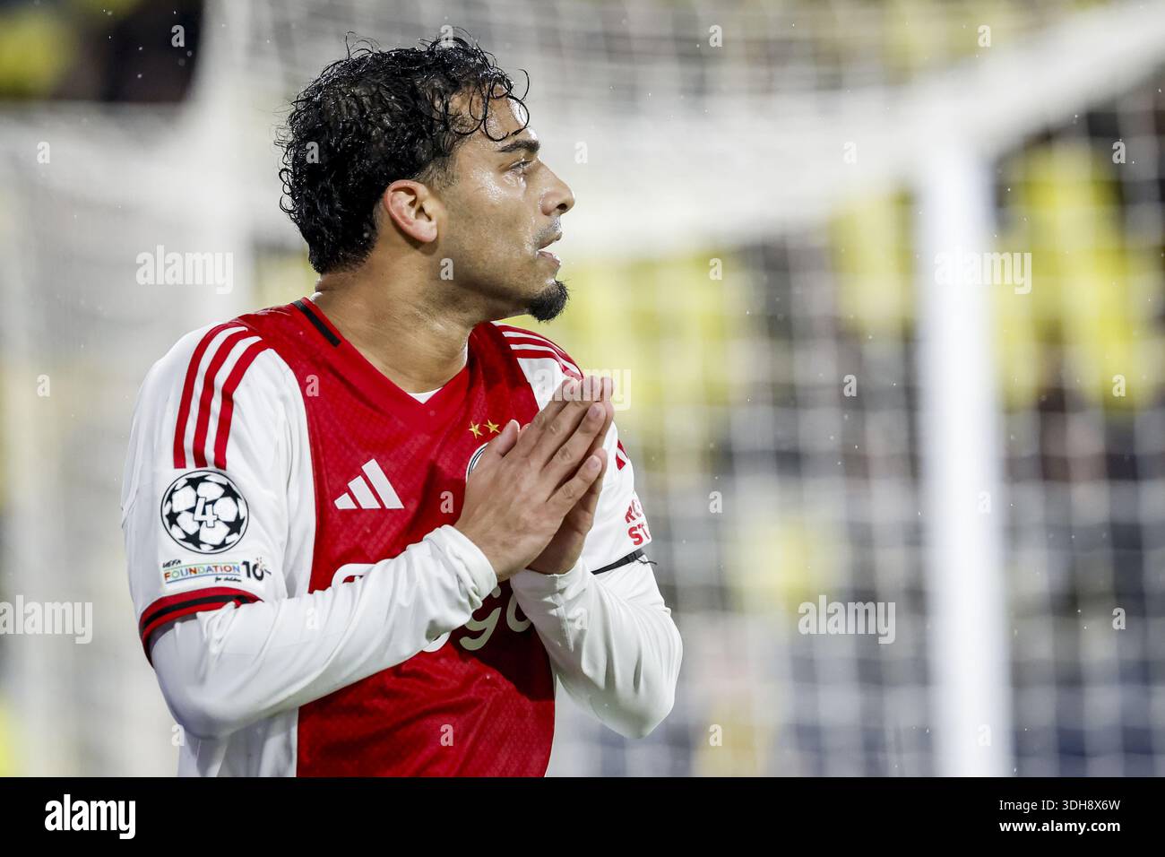 VILLARREAL - Owen Wijndal of AFC Ajax during the UEFA Champions League ...