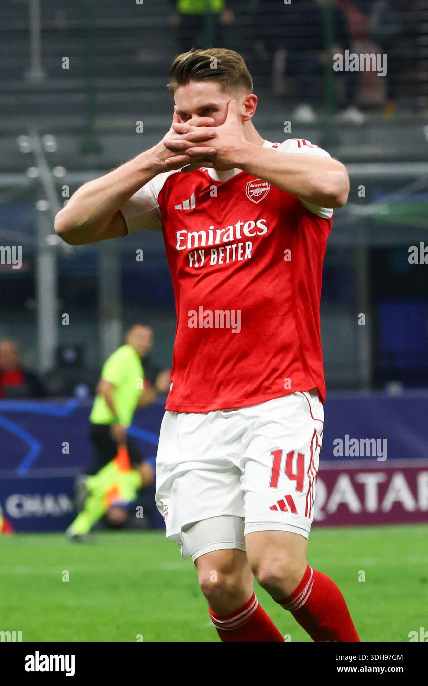 Milano, Italy, January 20 2026. Viktor Gyokeres celebrates the goal ...