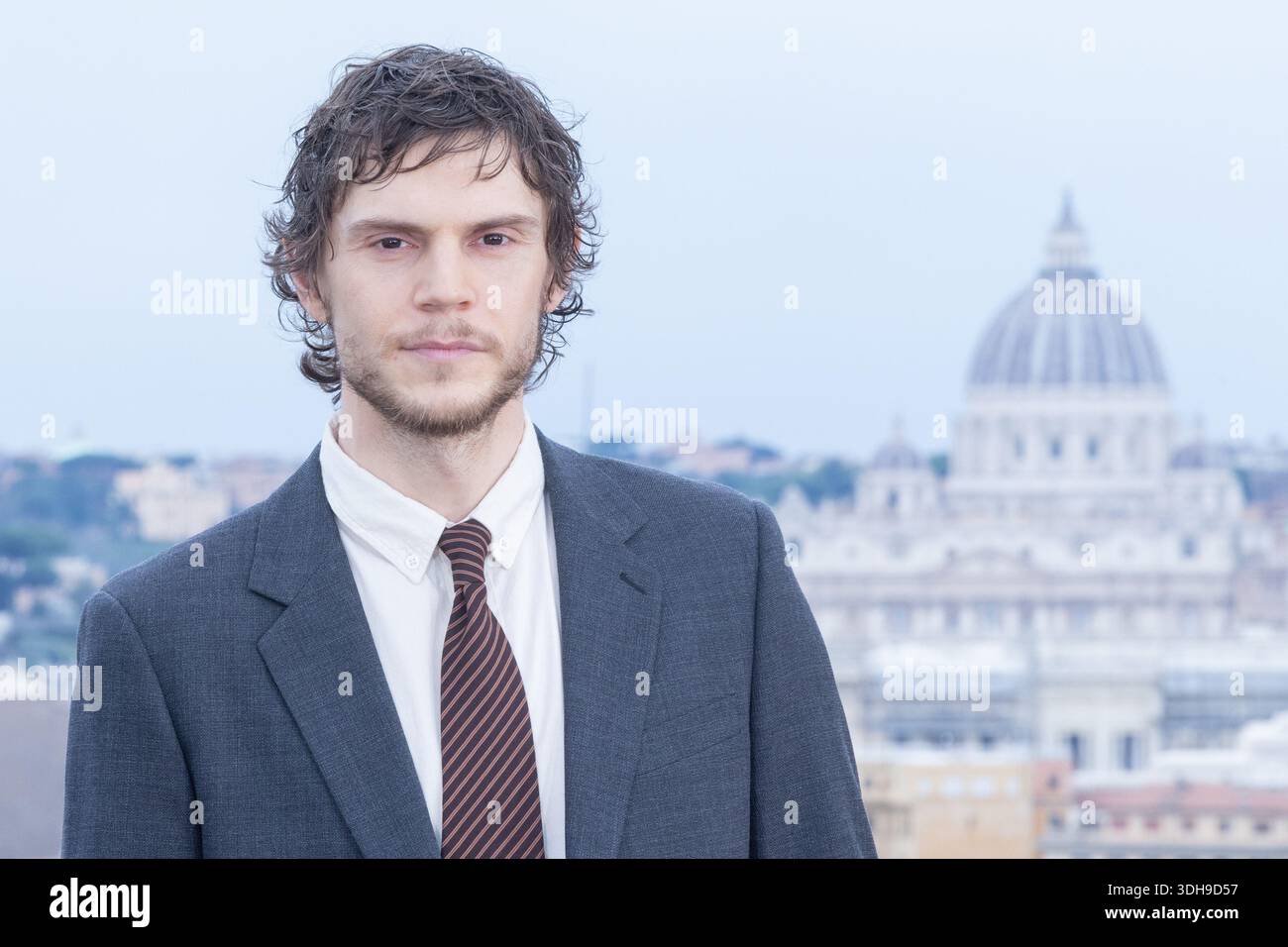 1/19/2026 Actor Evan Peters attends the photocall for "The Beauty" on ...