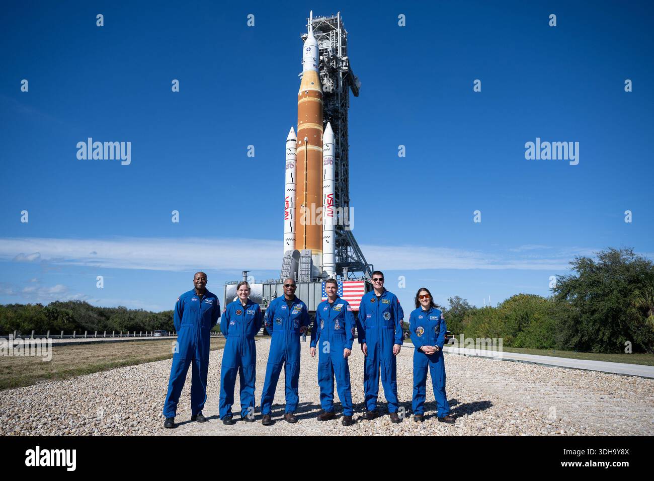 From left: Artemis II backup crewmembers NASA astronaut Andre Douglas ...