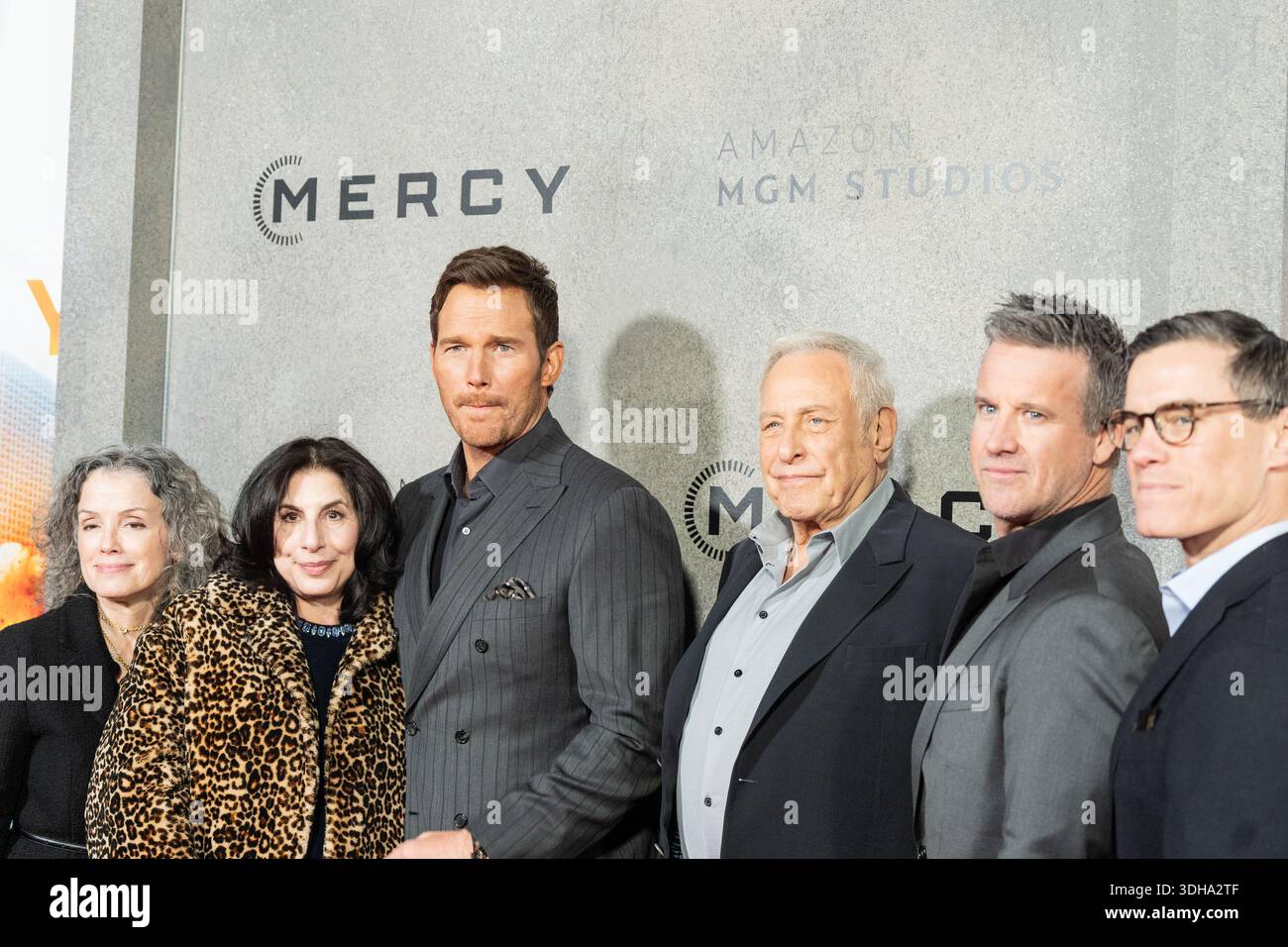 Courtenay Valenti, Sue Kroll, Chris Pratt, Charles Roven, Kevin Wilson ...