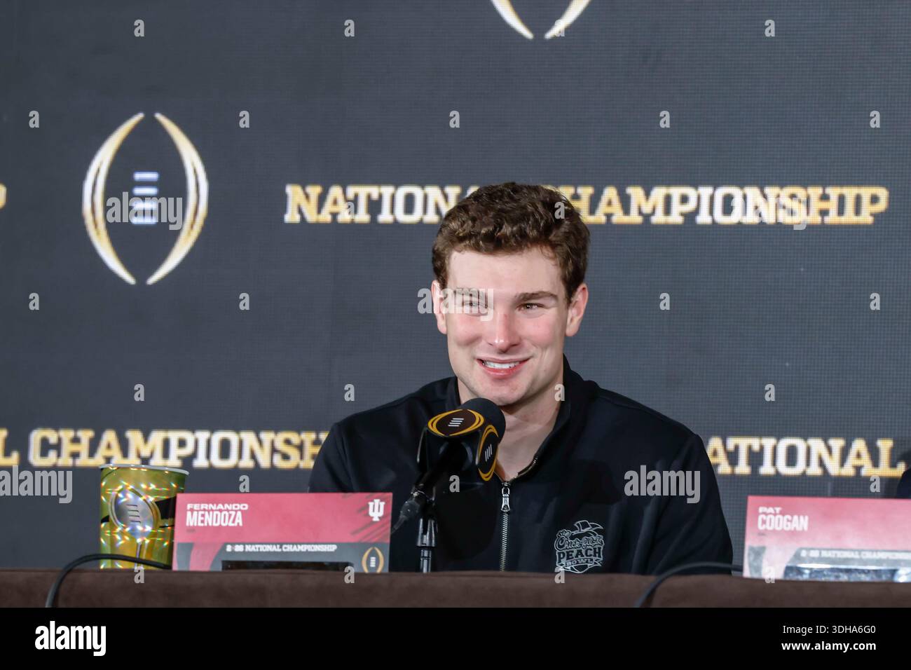 Miami, FL USA: Indiana Hoosiers quarterback Fernando Mendoza (15 ...