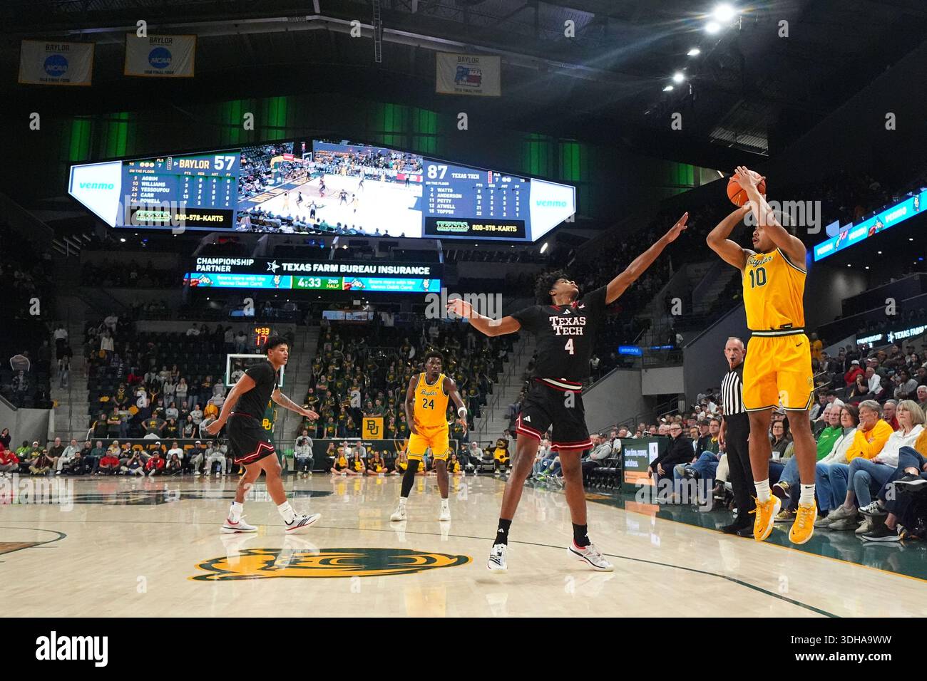 Baylor guard Isaac Williams IV (10) shoots a basket against Texas Tech ...