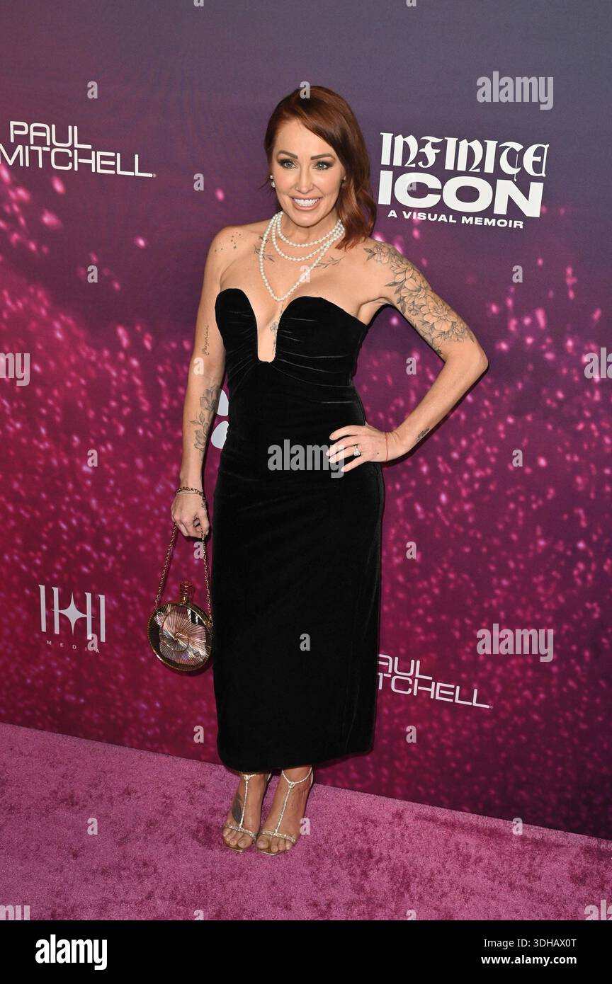Ca. 20th Jan, 2026. Mary Bonnet at arrivals for INFINITE ICON: A Visual ...