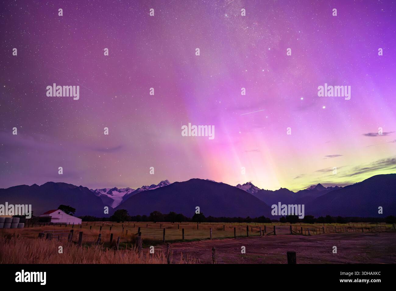 Wellington. 20th Jan, 2026. The aurora is seen near the Fox Glacier of ...