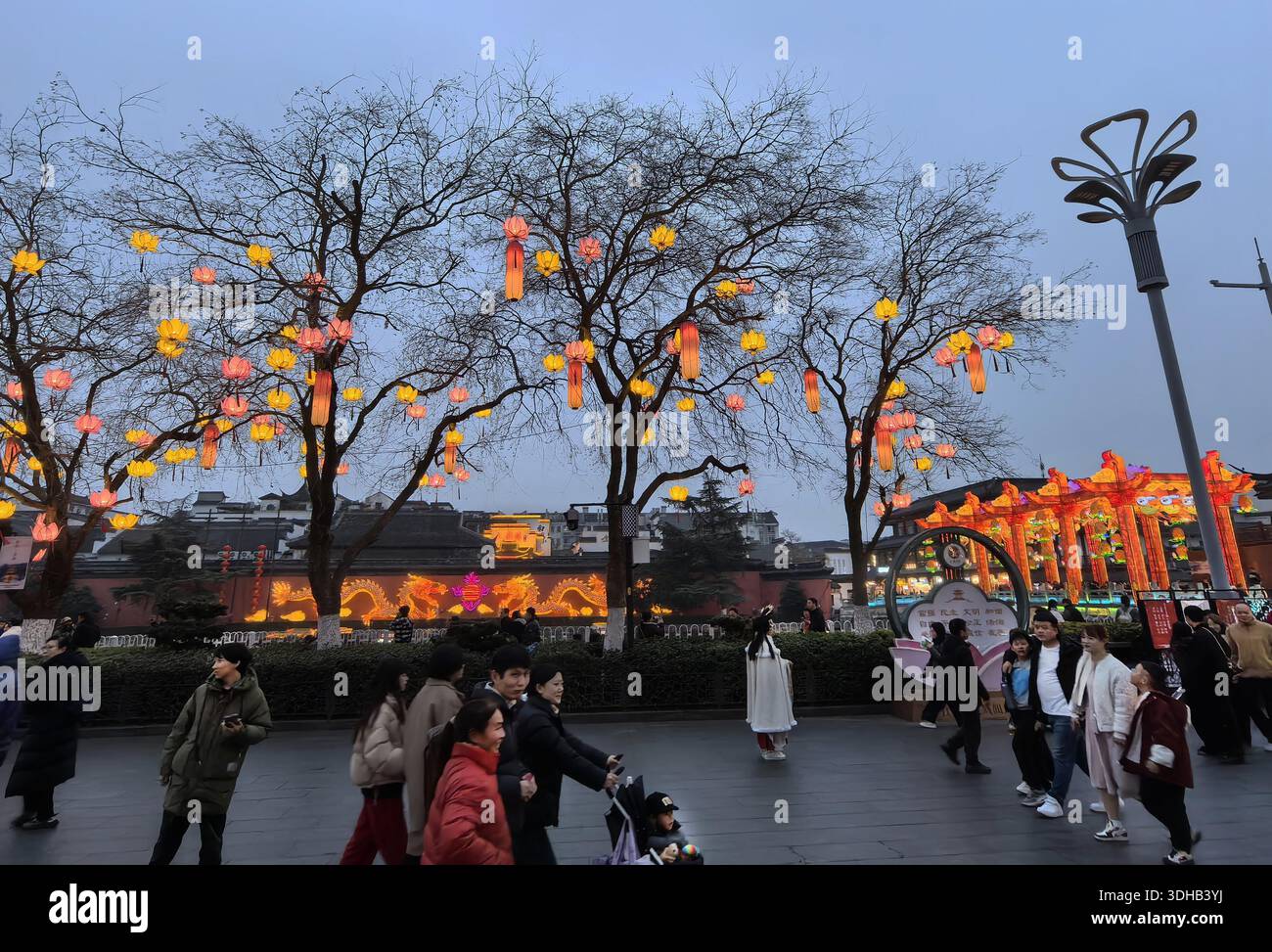 Colorful lanterns illuminate Confucius Temple area in Nanjing City ...
