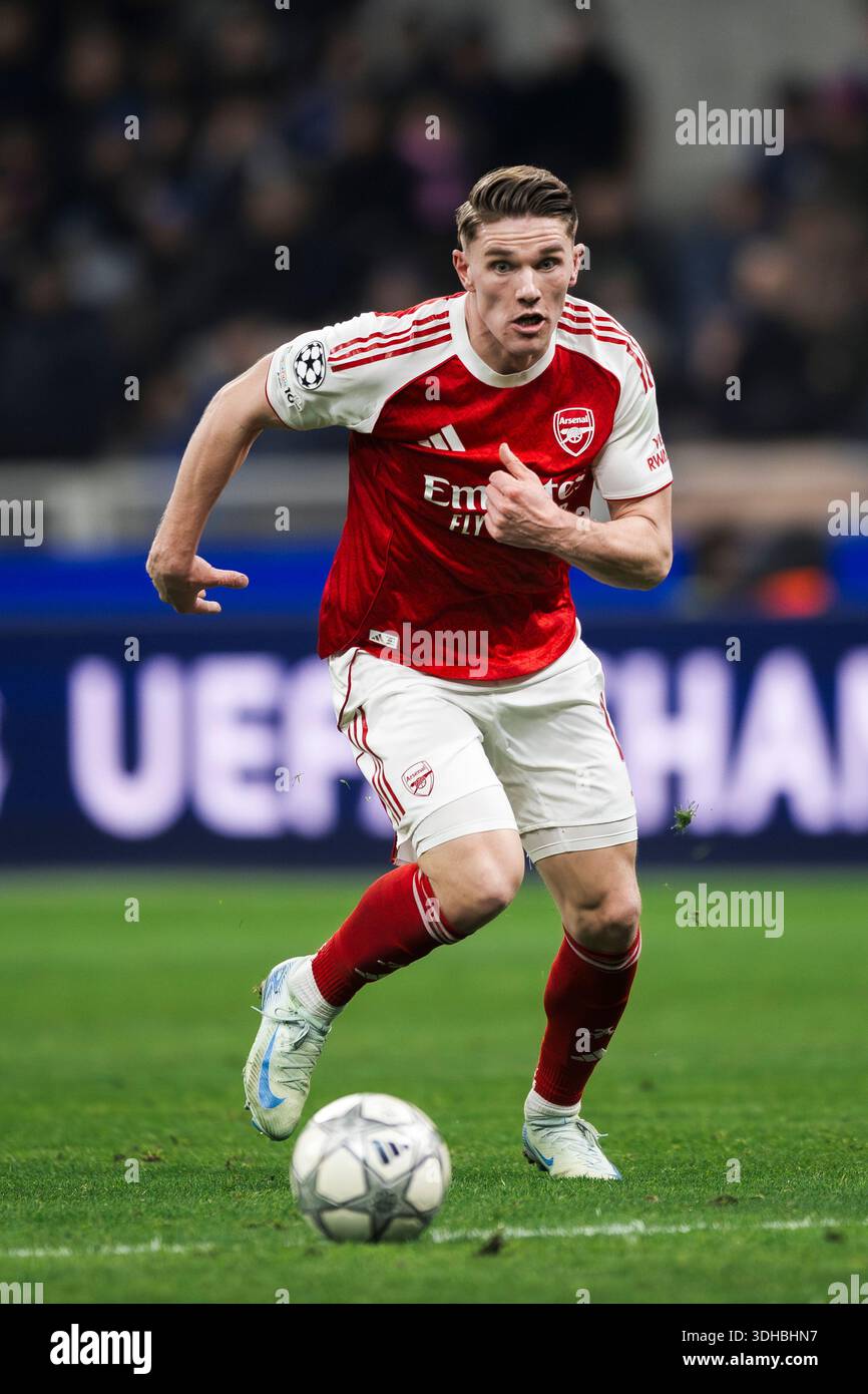 Viktor Gyokeres of Arsenal FC in action during the UEFA Champions ...