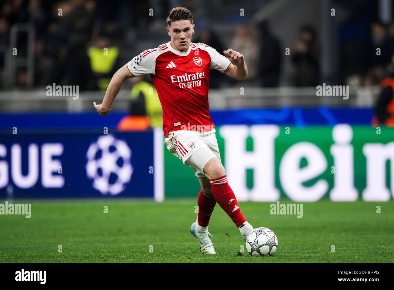 Viktor Gyokeres of Arsenal FC in action during the UEFA Champions ...