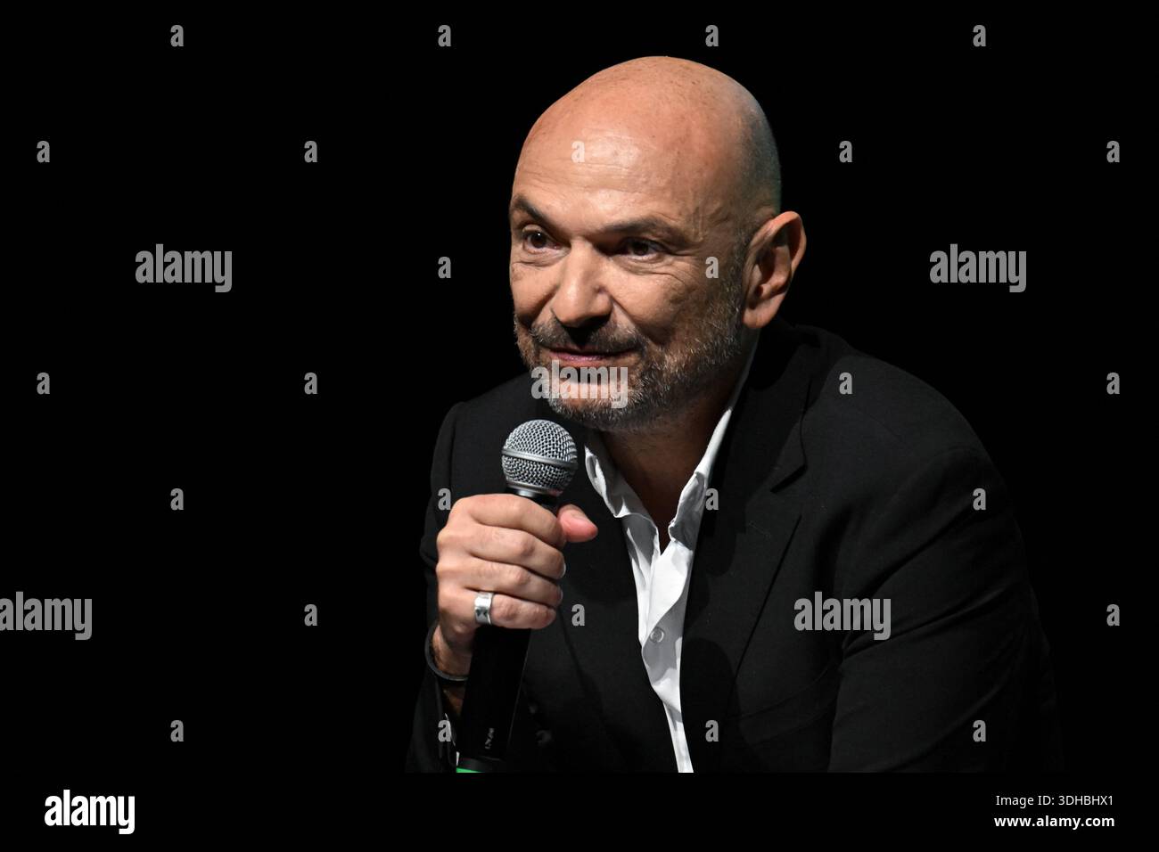 Paris, France. 20th Jan, 2026. Richard Malka during an evening of ...