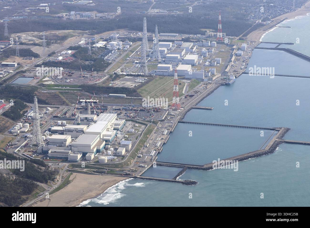 File: An aerial photo shows the Kashiwazaki-Kariwa Nuclear Power Plant ...