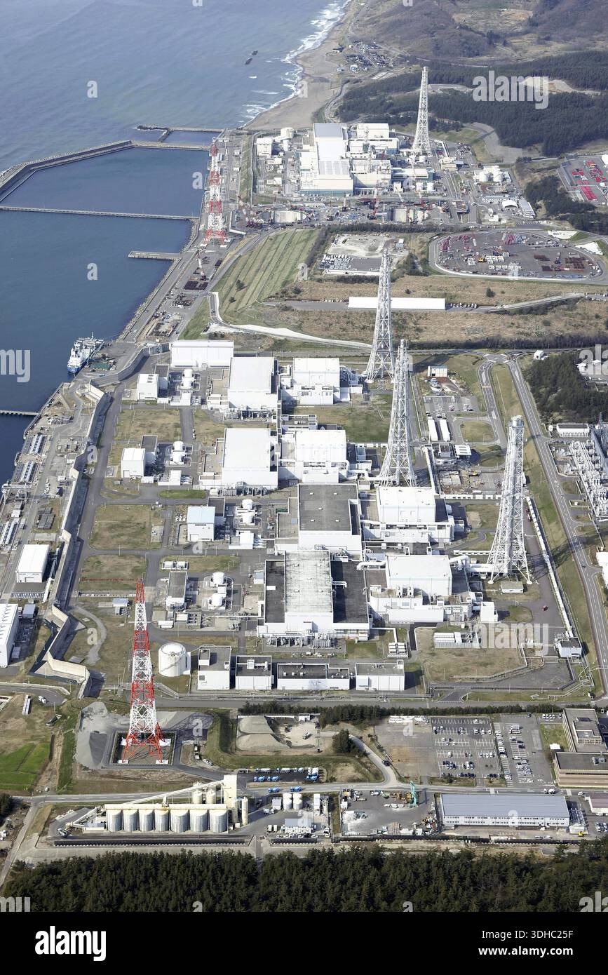 File: An aerial photo shows the Kashiwazaki-Kariwa Nuclear Power Plant ...