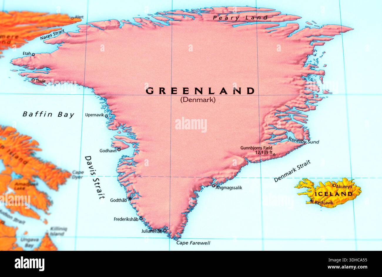 Detailed map of Greenland with labeled cities, straits and surrounding ...