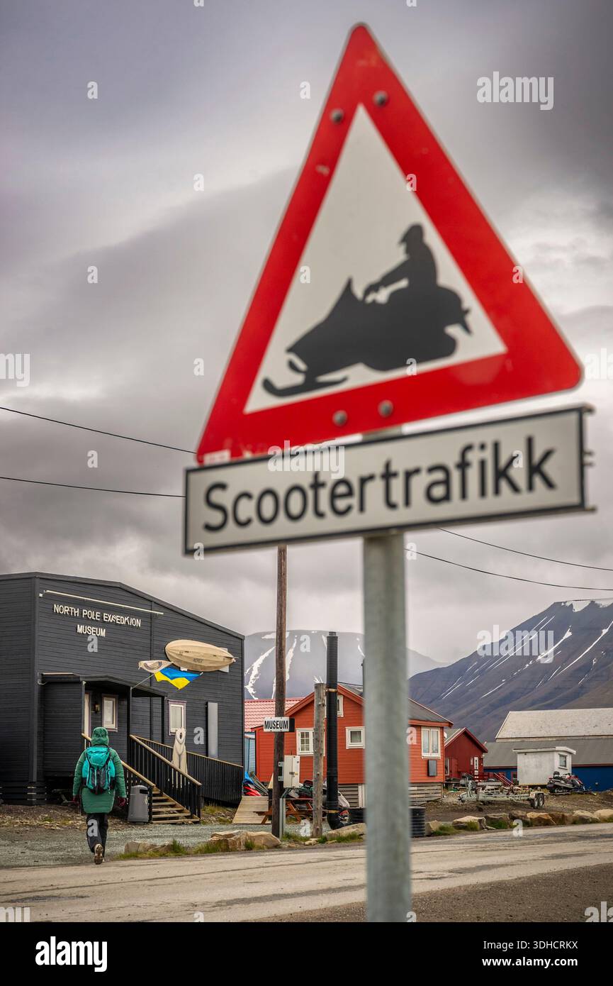 Norway, Svalbard archipelago, Spitsbergen Island, Adventdalen valley ...