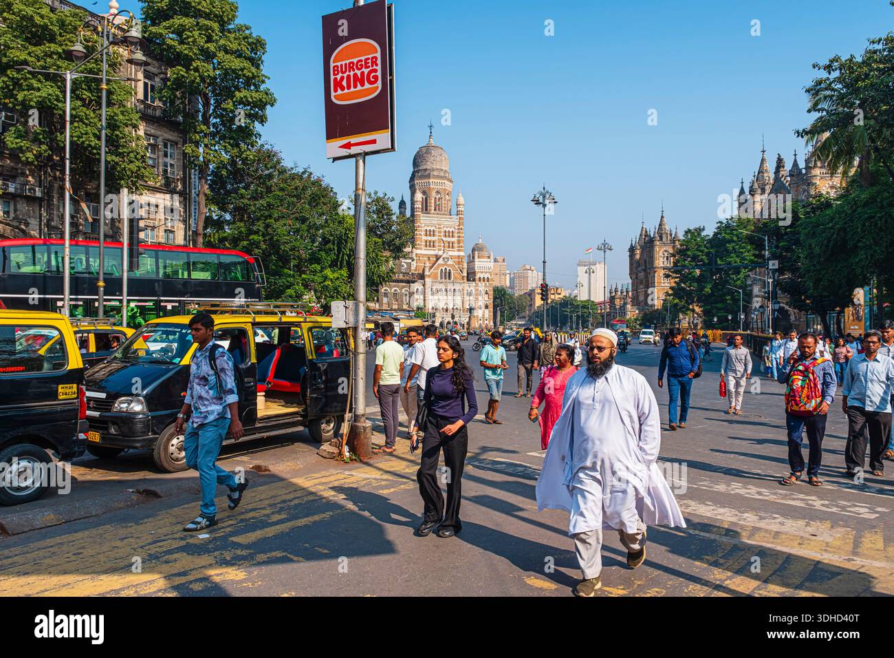 India, Maharashtra State, Mumbai, Fort District, exit of Chhatrapati ...