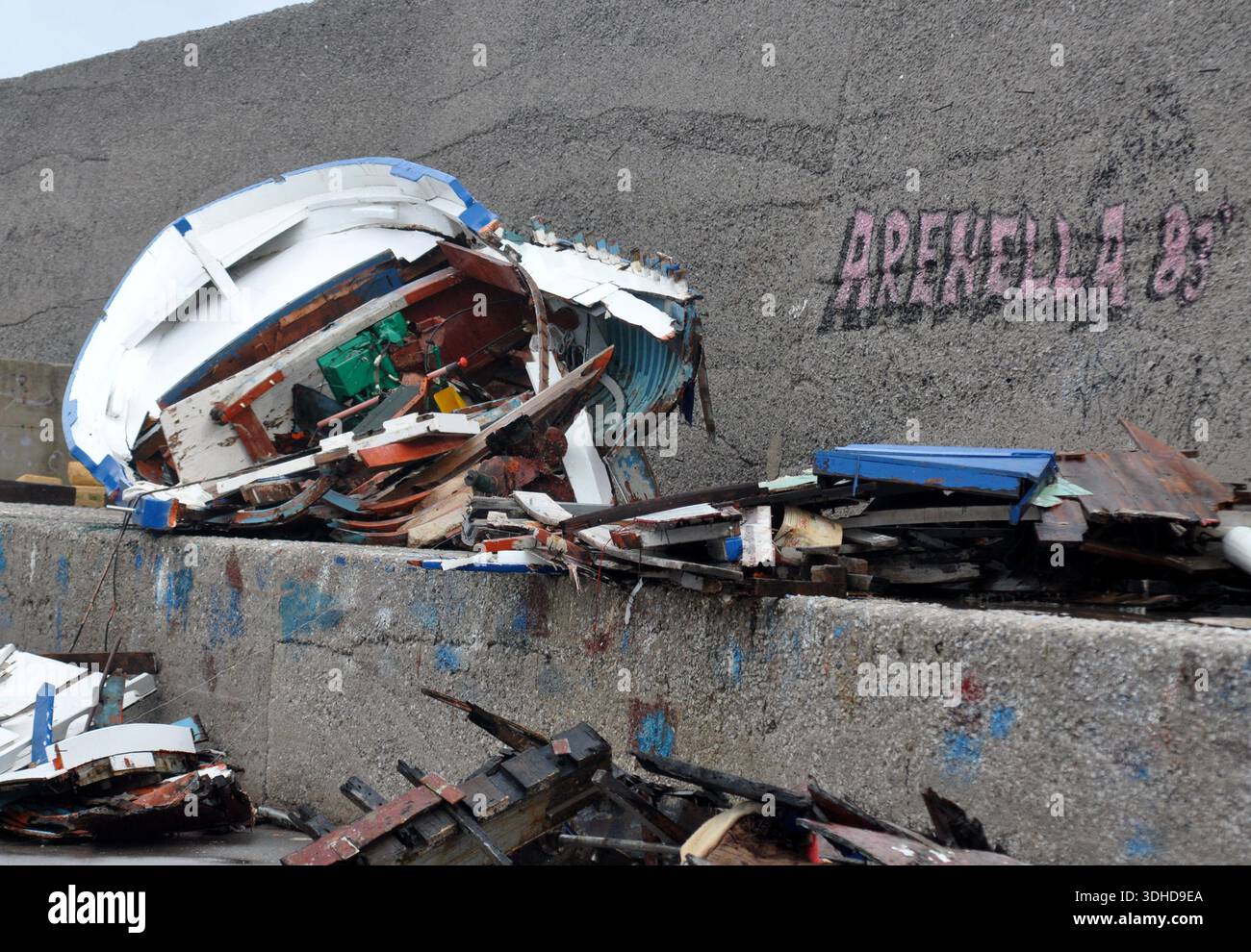 Palermo, Italy. 21st Jan, 2026. Palermo. Damage from Cyclone Harry in ...