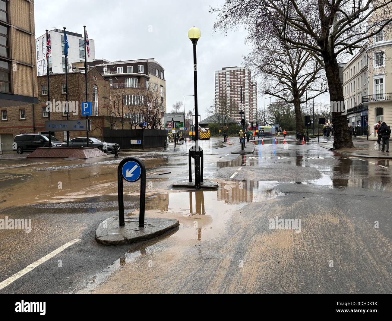 London, UK. 21 January 2026. Fire crews and emergency vehicles attend ...