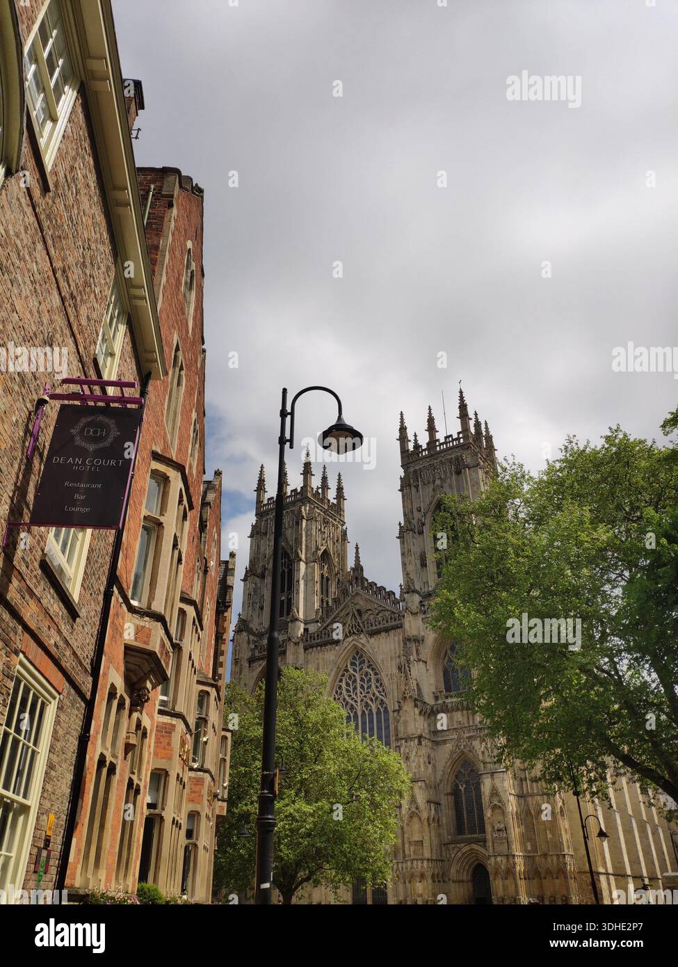 Detailed view medieval cathedral hi-res stock photography and images ...