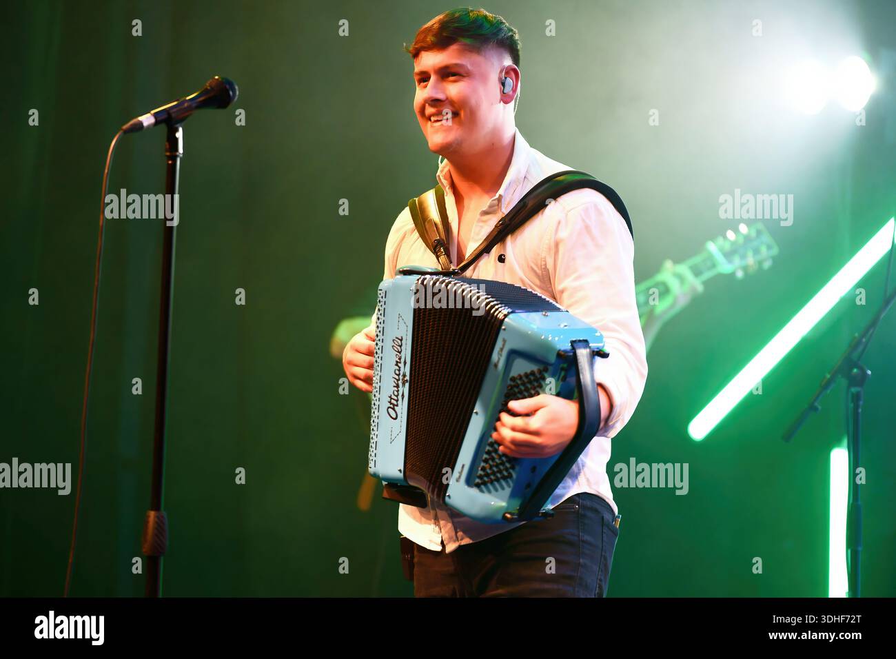 Highlands to heartlands hi-res stock photography and images - Alamy