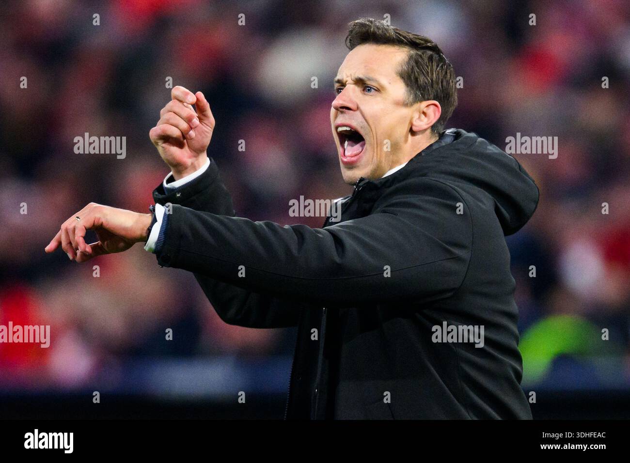 Munich, Germany. 21st Jan, 2026. Soccer: Champions League, Bayern ...