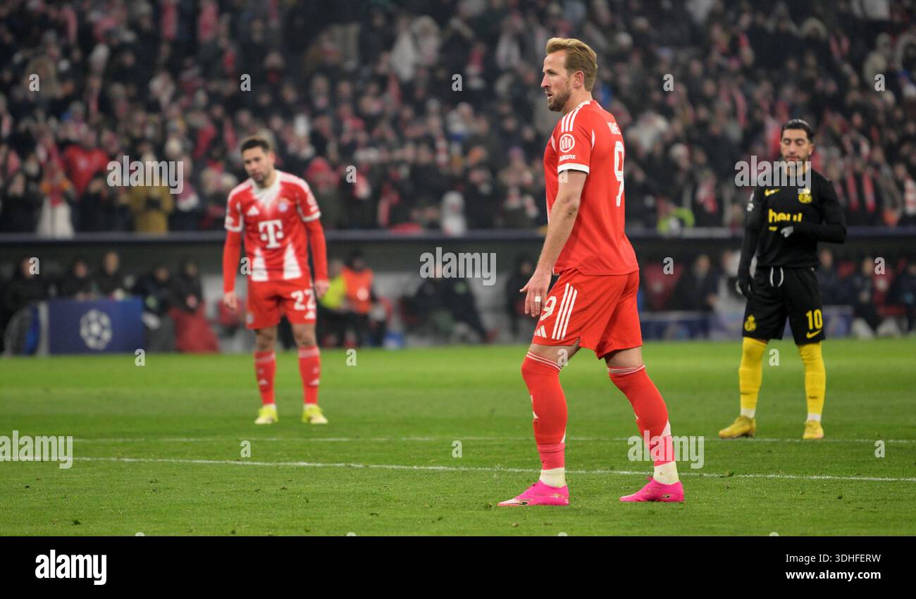 Before the 2-0 goal [goal], penalty kick [penalty kick], goal scorer ...