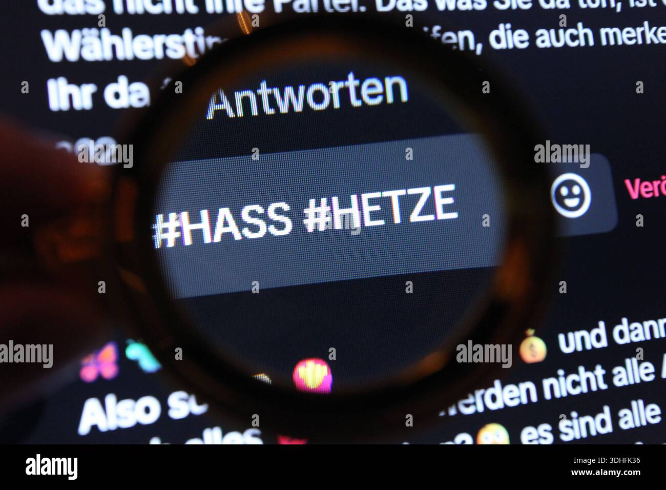 Hassposting hi-res stock photography and images - Alamy