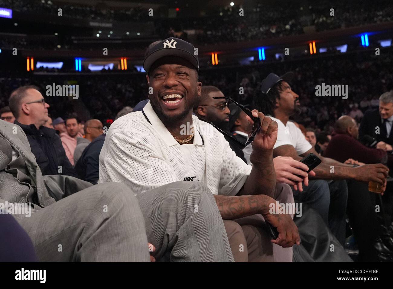 Former Knicks player Nate Robinson during the first half of an NBA ...