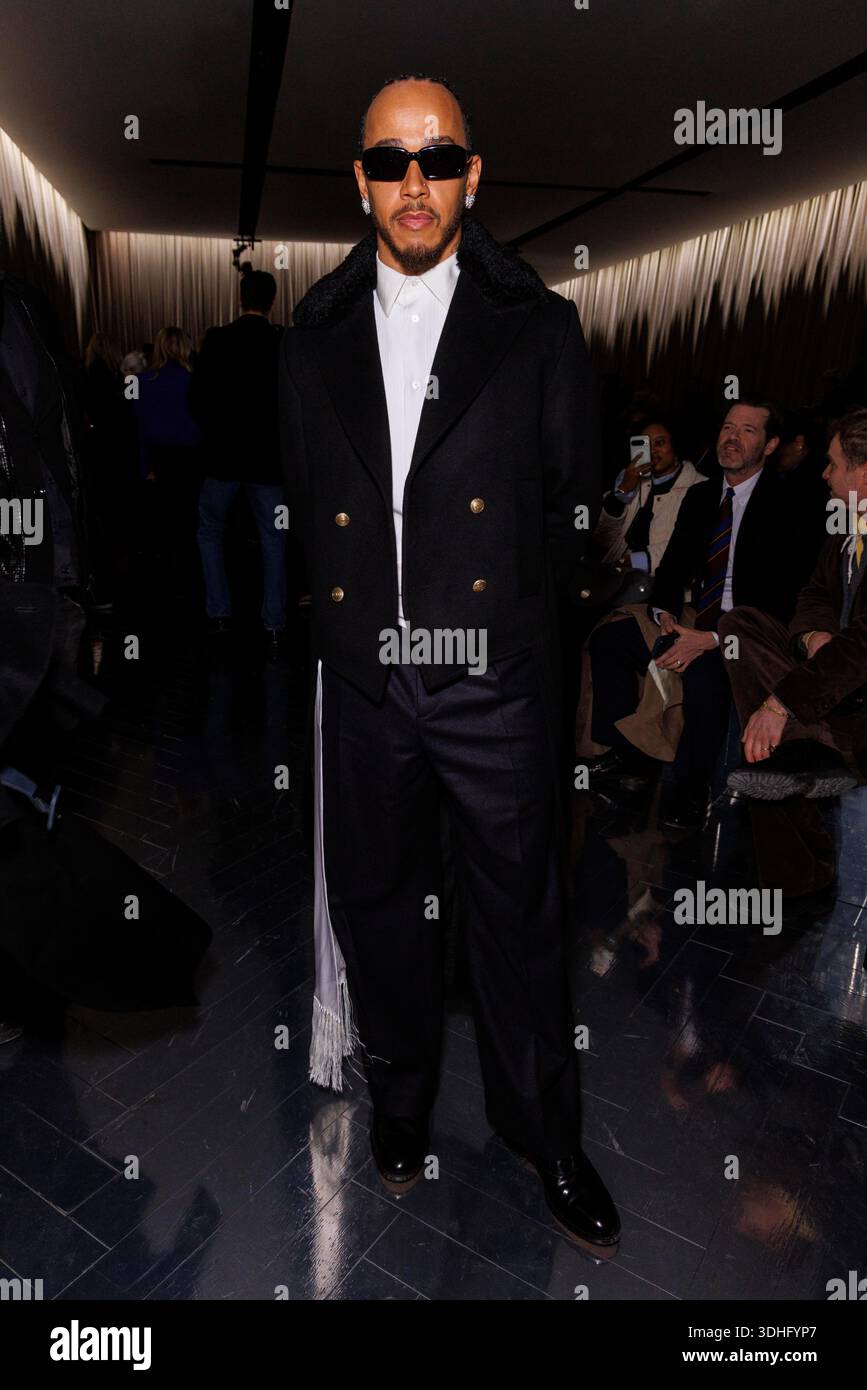 Paris, Frankreich. 21st Jan, 2026. Lewis Hamilton attends DIOR Homme ...
