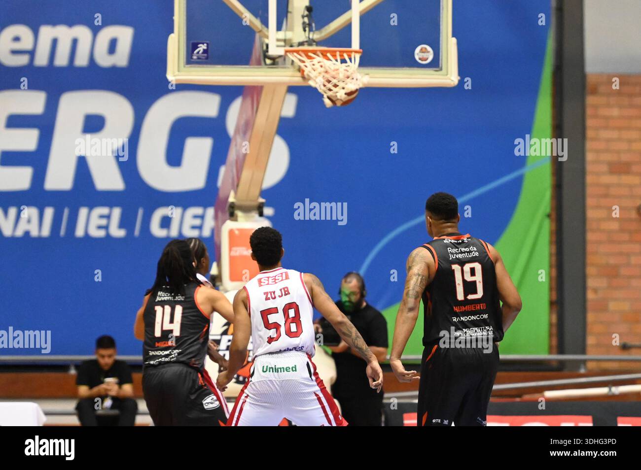 Caxias Do Sul, Brazil. 21st Jan, 2026. Images from the basketball game ...