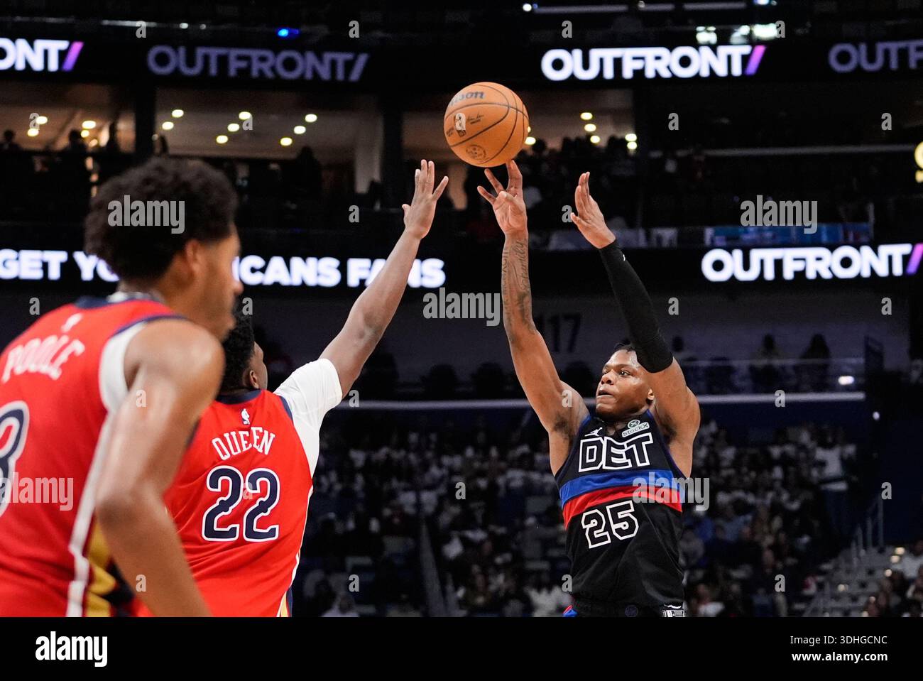 Detroit Pistons guard Marcus Sasser (25) soots against New Orleans ...