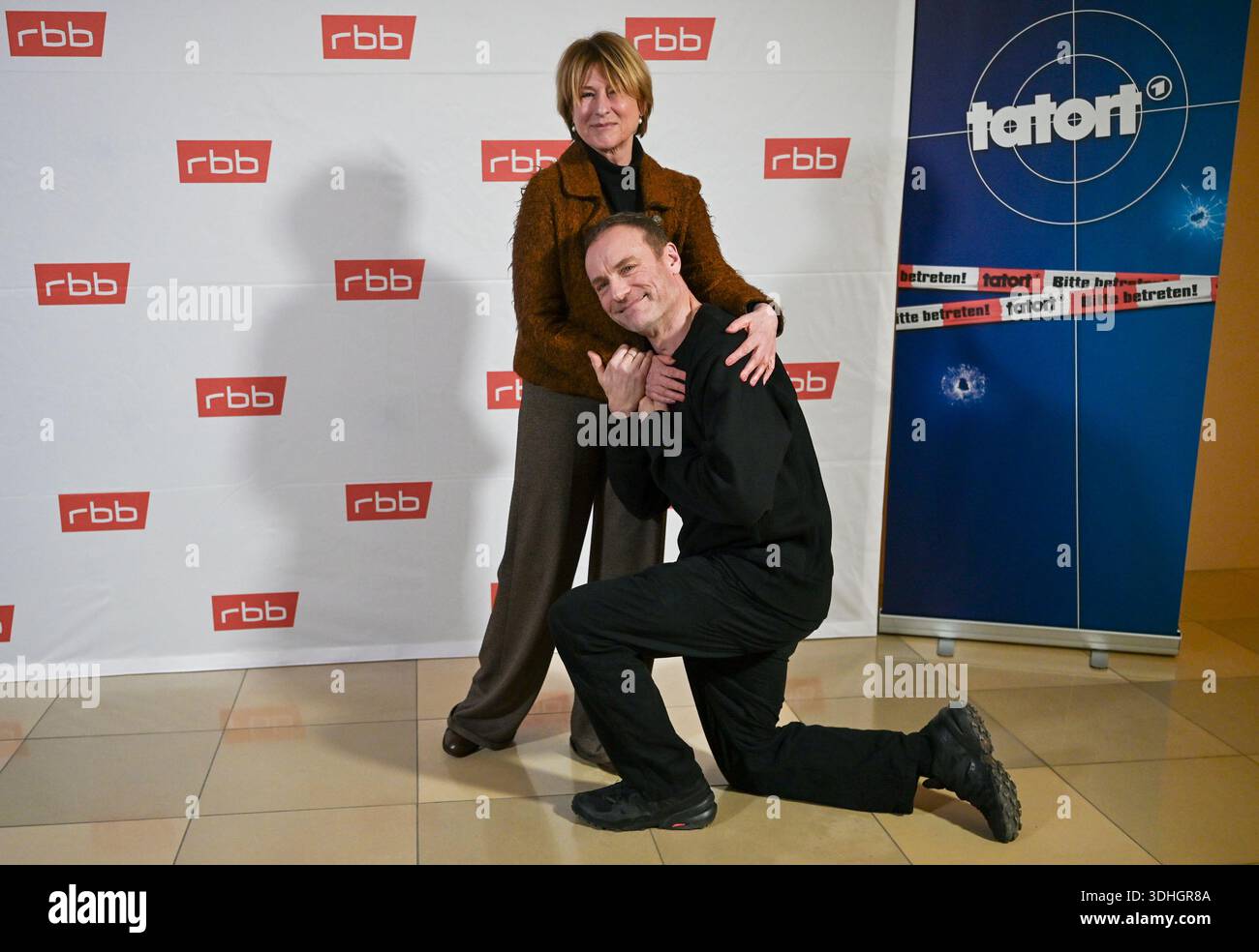 Berlin, Germany. 21st Jan, 2026. Actors Corinna Harfouch and Mark ...