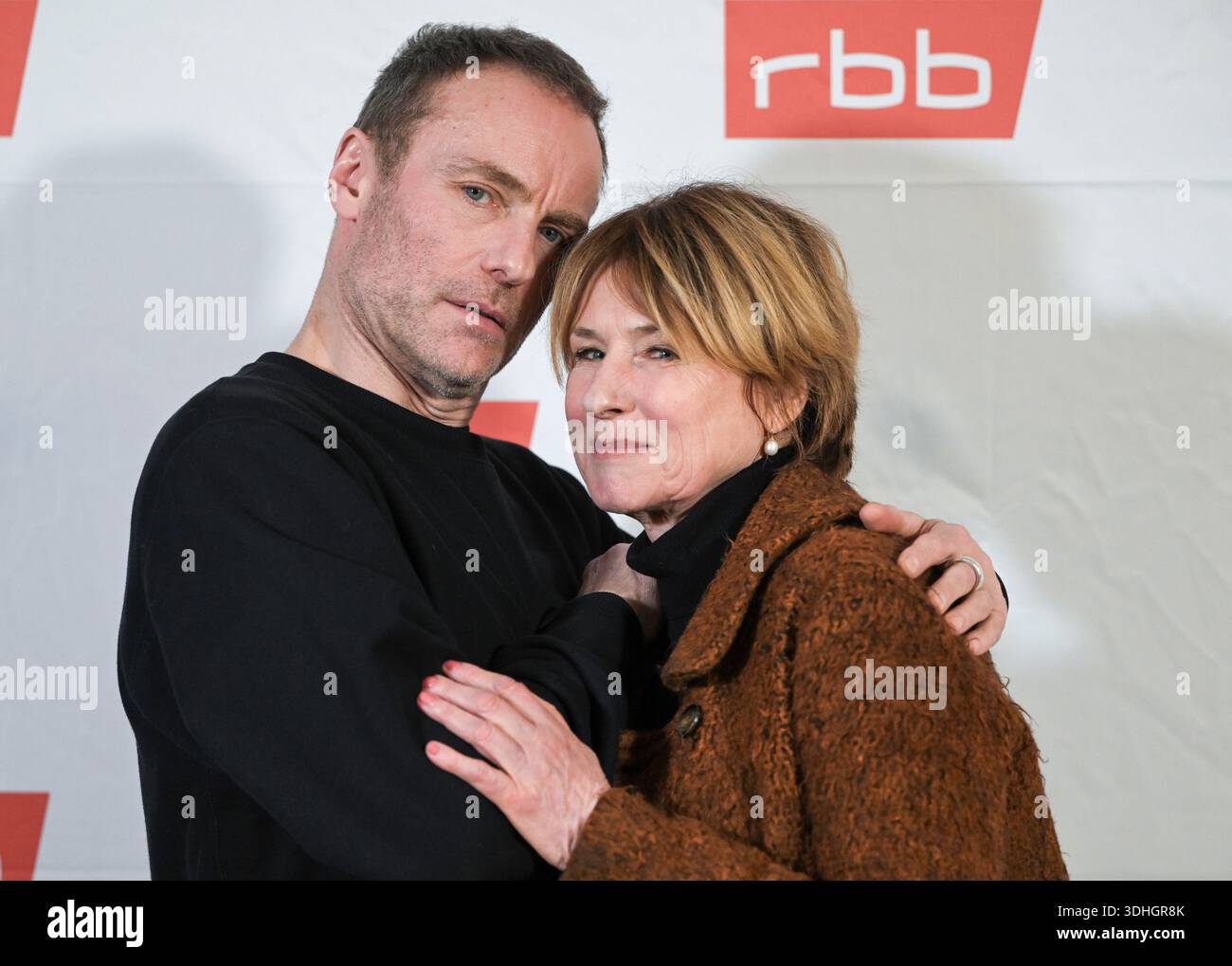 Berlin, Germany. 21st Jan, 2026. Actors Corinna Harfouch and Mark ...