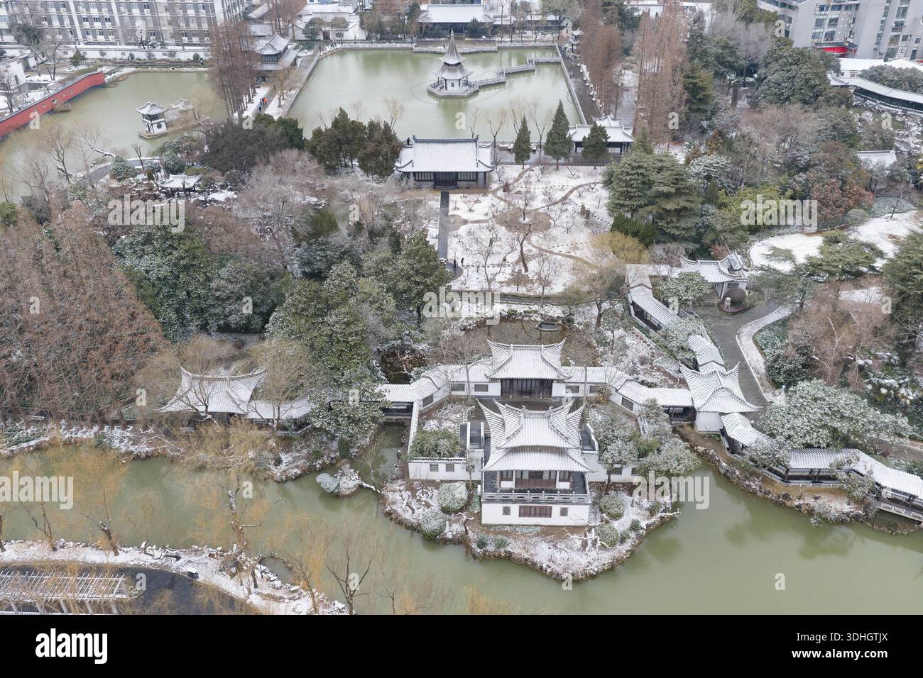 Aerial photo shows the snow scenery in Huai'an City, east China's ...