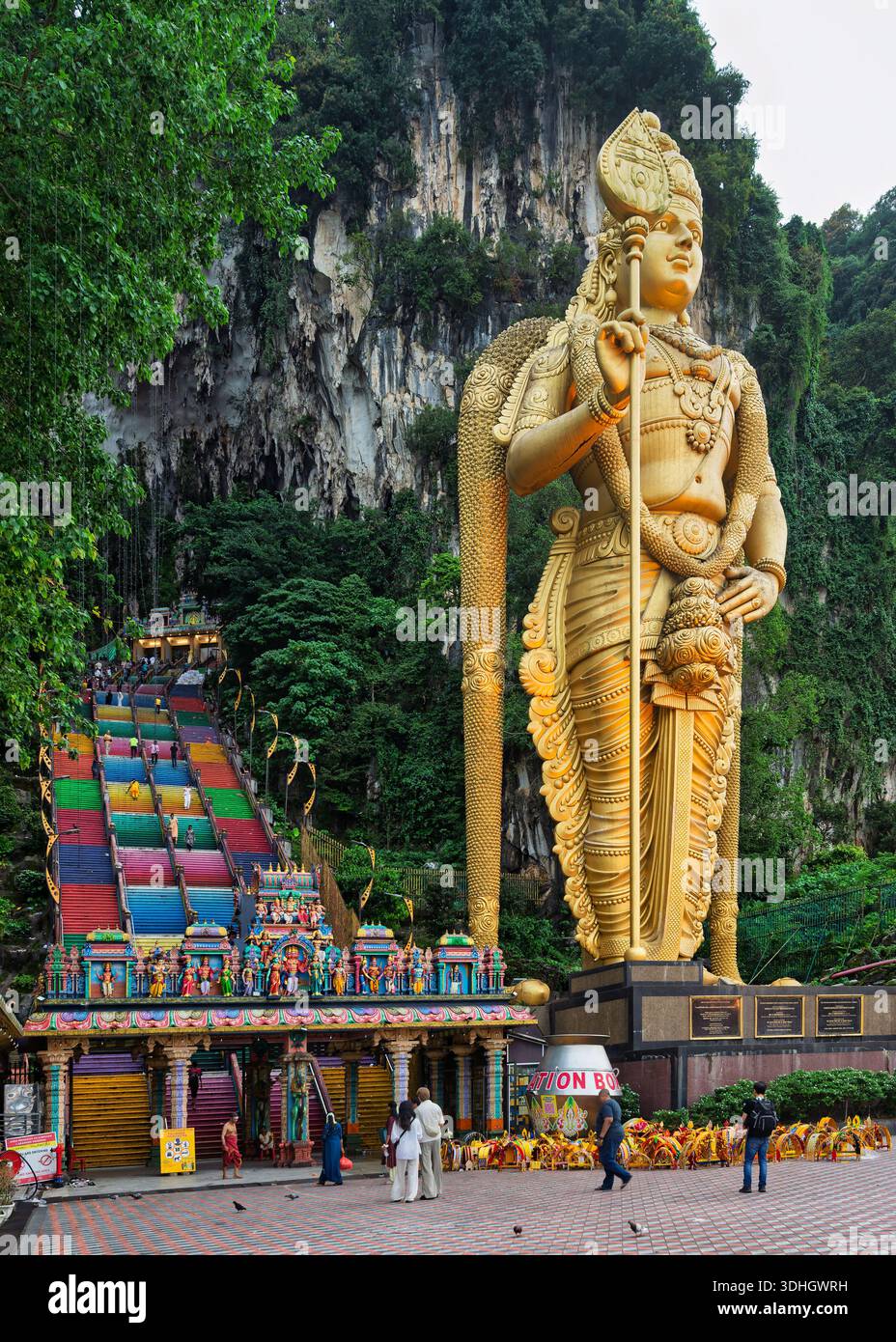 Kuala Lumpur, Malaysia - February 18, 2025: Giant golden Lord Murugan ...