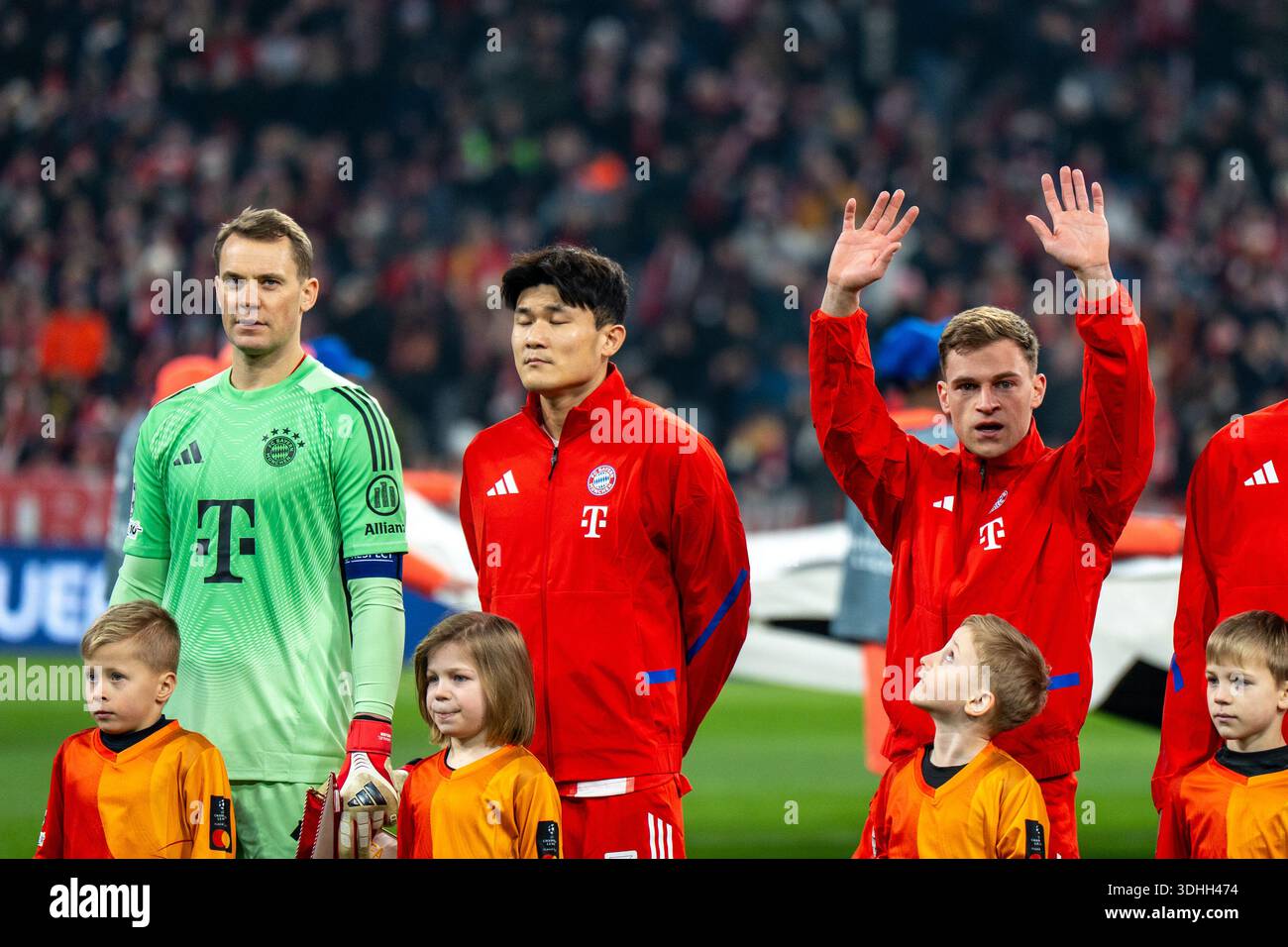 MUNICH, GERMANY - JANUARY 21, 2026: Manuel Neuer of FC Bayern Munich ...