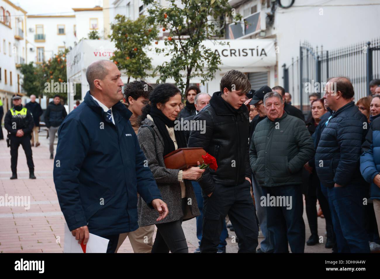 Relatives and neighbours of David Cordón, ex-international beach ...