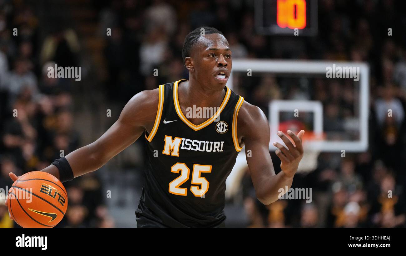 Missouri's Mark Mitchell (25) in action during the second half of an ...