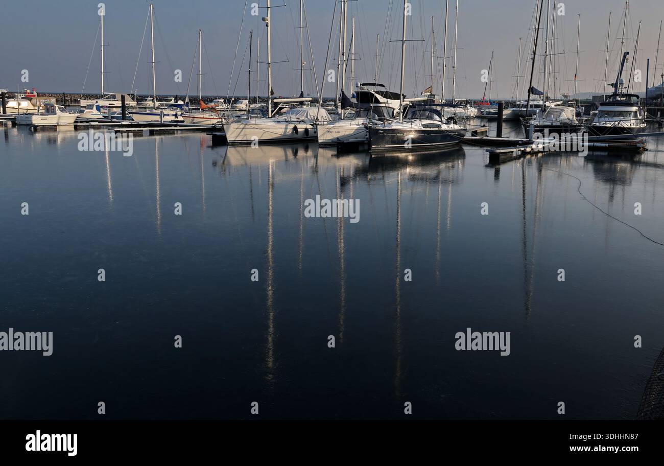 22 January 2026, Mecklenburg-Western Pomerania, Kühlungsborn: Sailboats ...