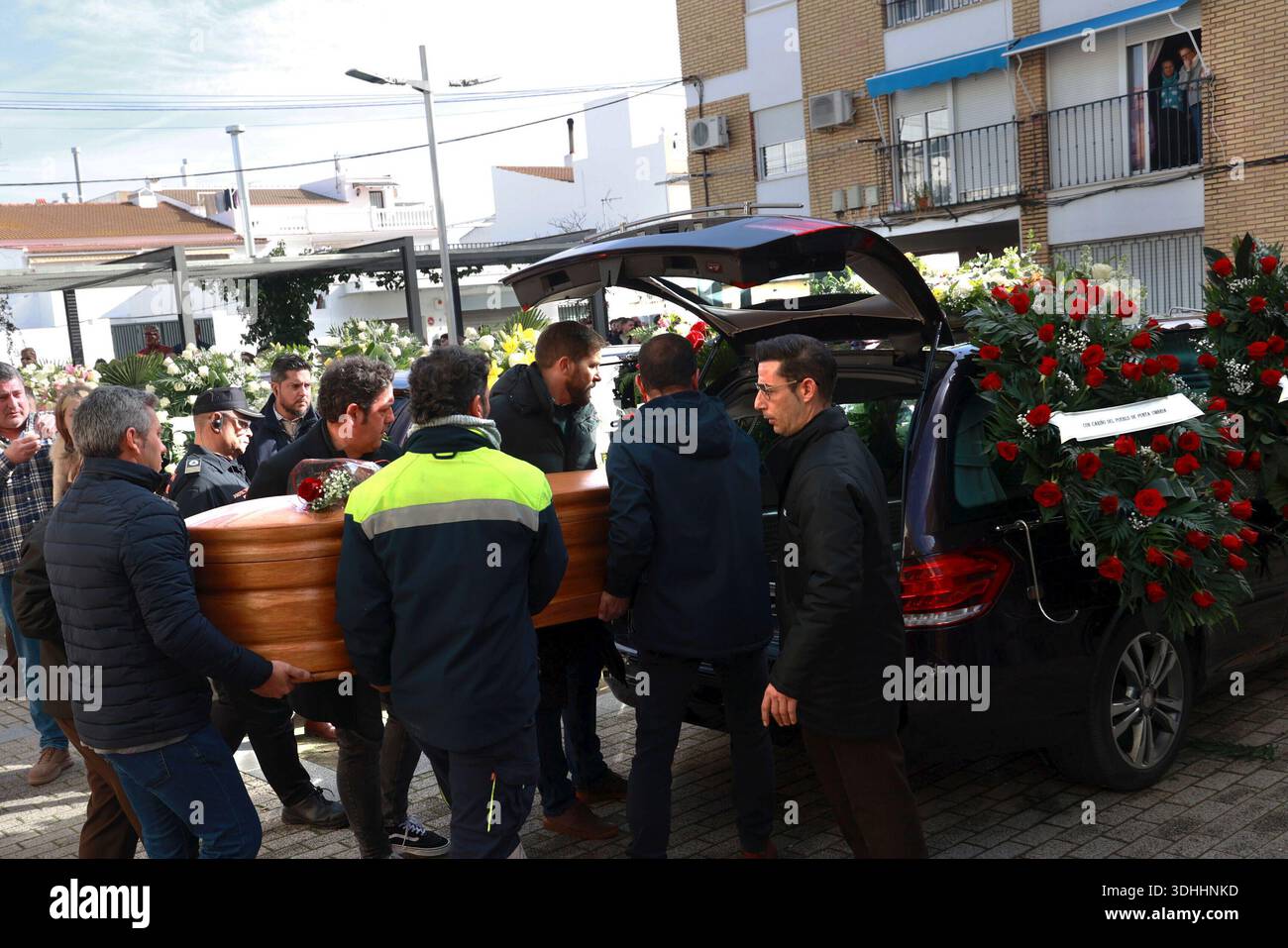 Departure of one of the four members of the Zamorano family who died in ...