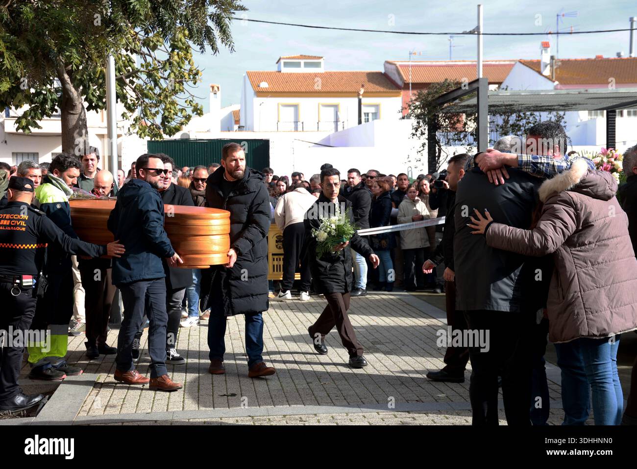 Departure of one of the four members of the Zamorano family who died in ...