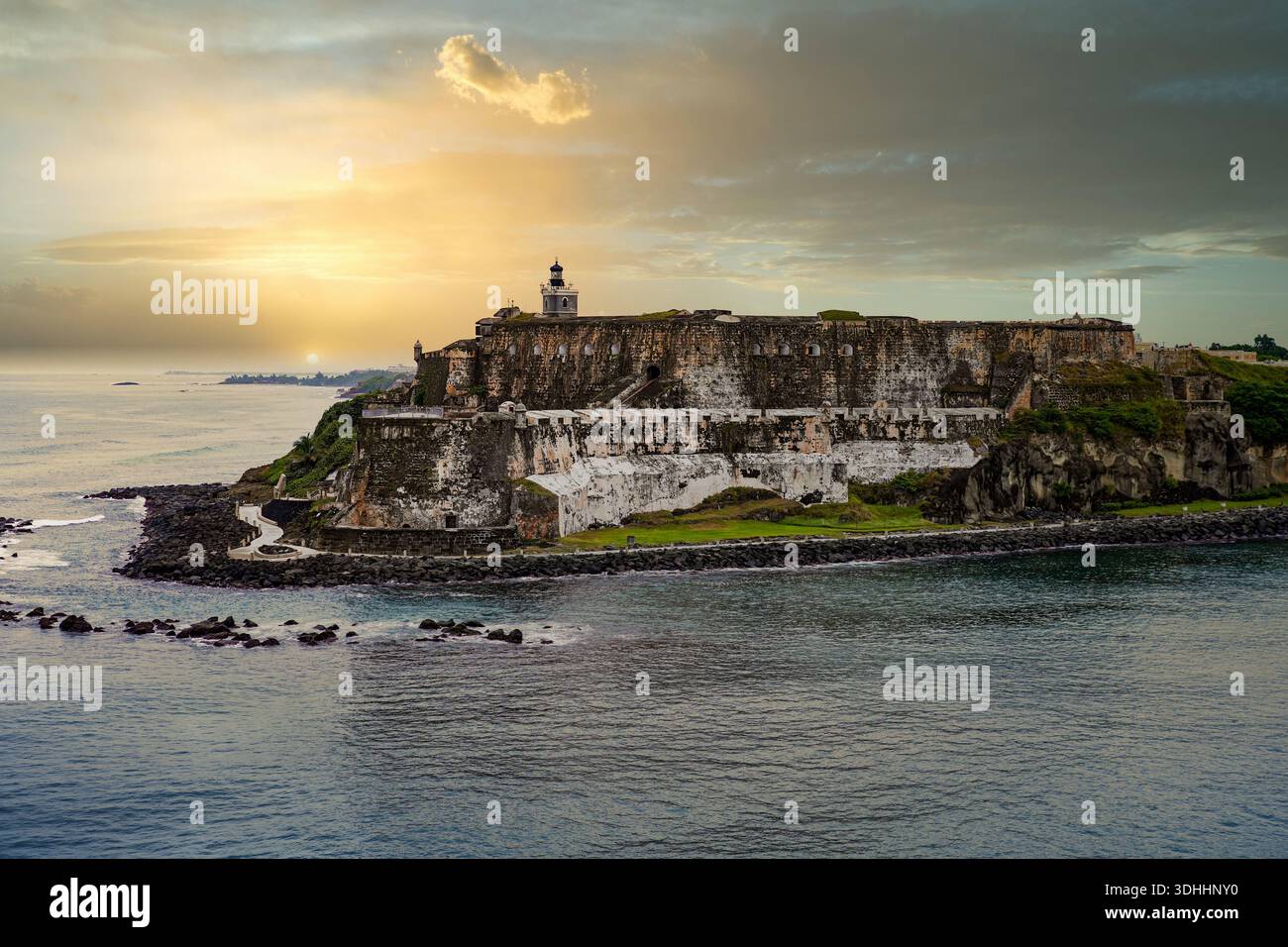 Castillo San Felipe del Morro, an ancient Spanish colonial fortress ...
