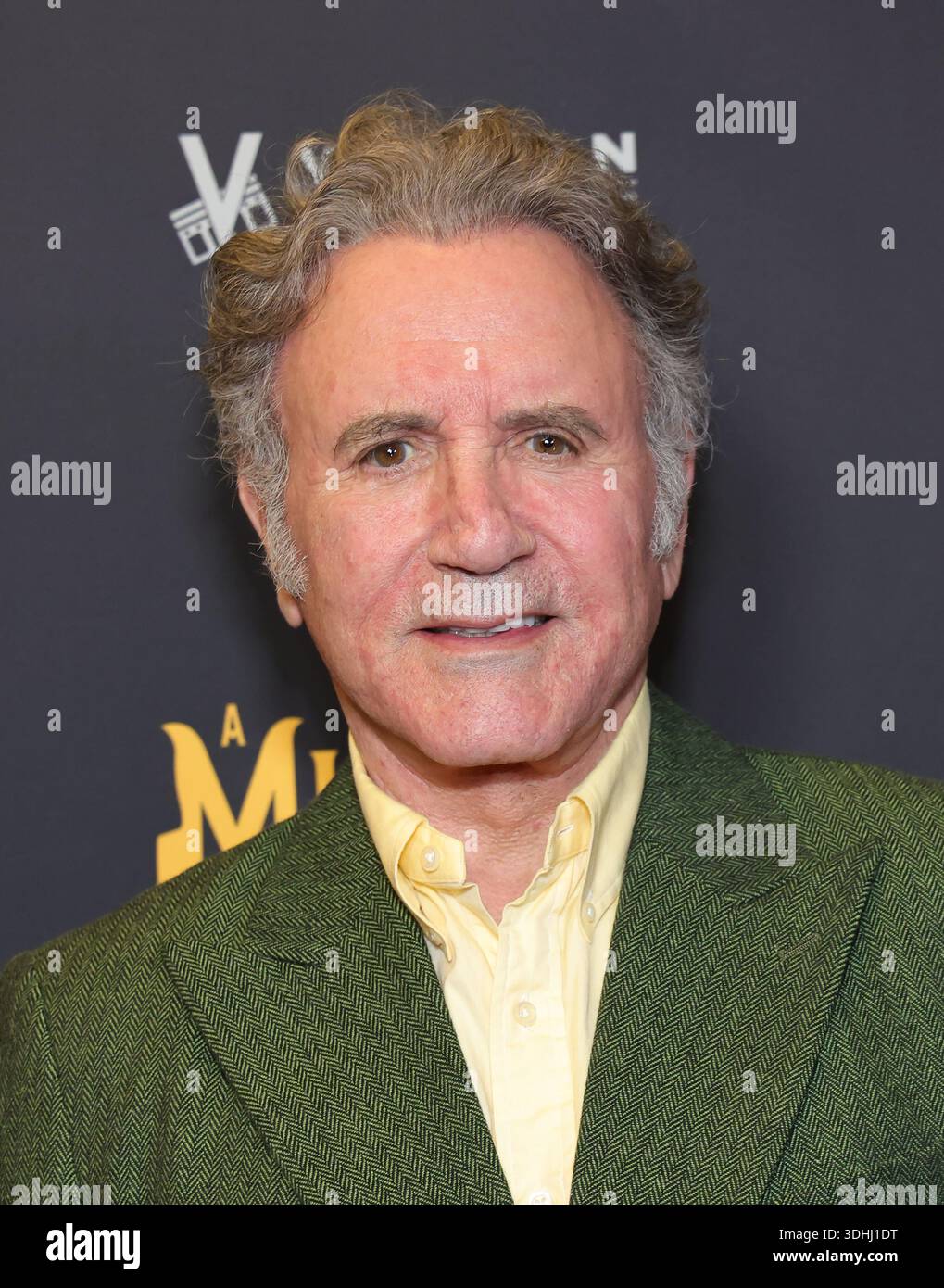 A murder between friends screening hi-res stock photography and images ...