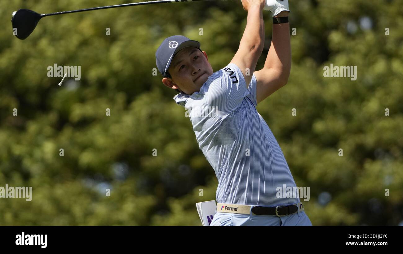 Dylan Wu hits from the second tee during the third round of the Sony ...