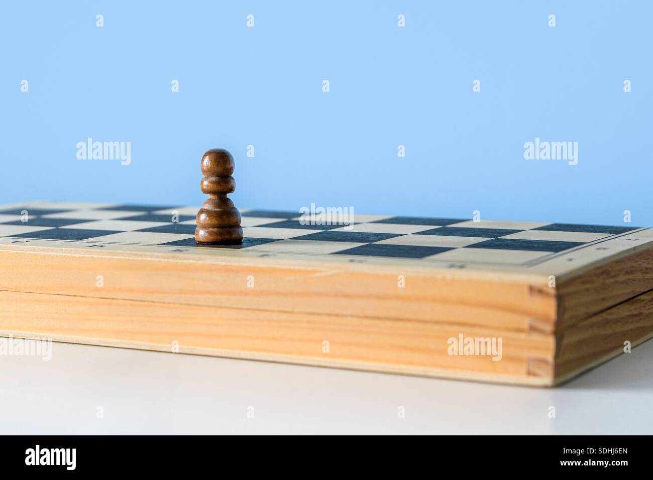 Black pawn stands hi-res stock photography and images - Alamy