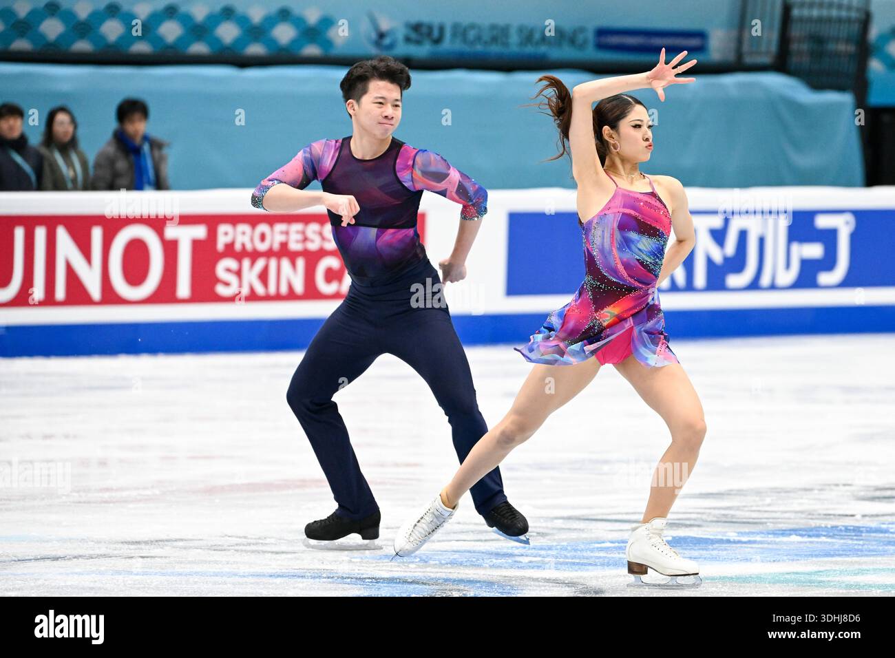 Beijing, China. 22nd Jan, 2026. Xiao Zixi (R) and He Linghao of China ...