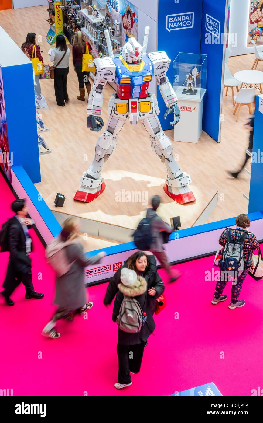 London, UK. 22nd Jan, 2026. A giant version of a Bandai Namco robot ...