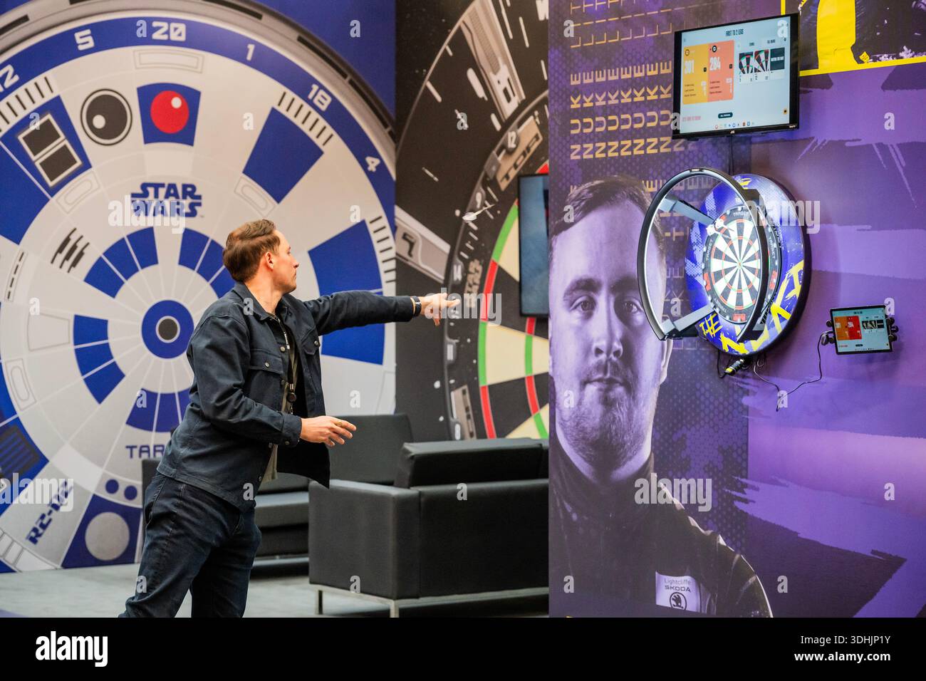London, UK. 22nd Jan, 2026. Darts have been made very popular by the ...