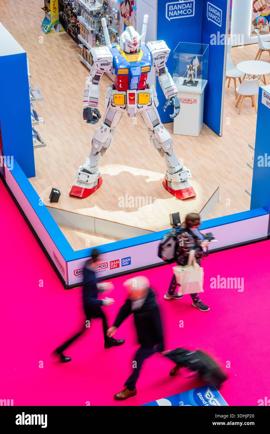 London, UK. 22nd Jan, 2026. A giant version of a Bandai Namco robot ...
