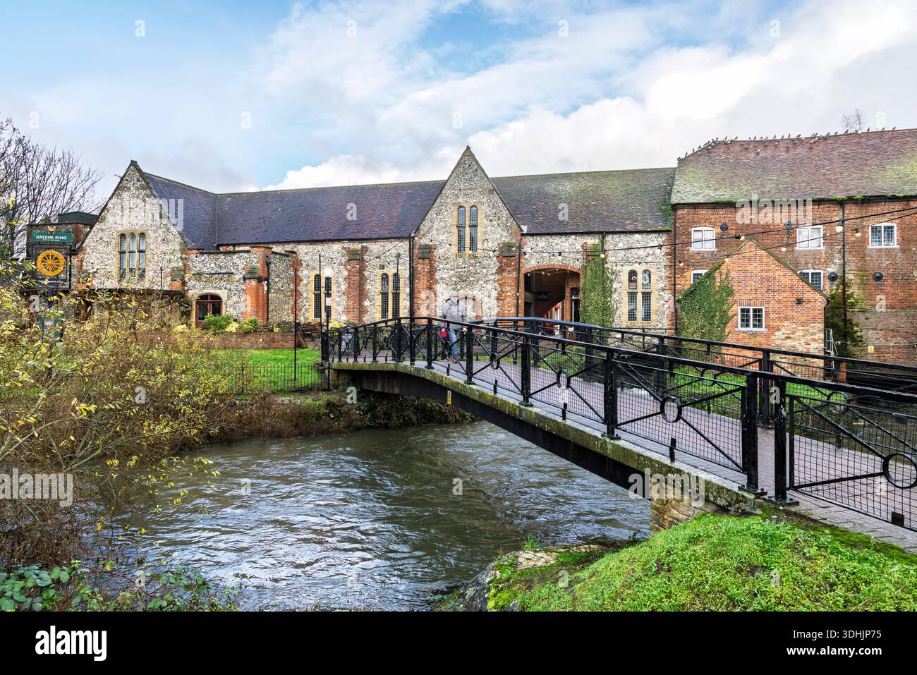 The Bishops Mill, a riverside pub on the River Avon, in Salisbury ...