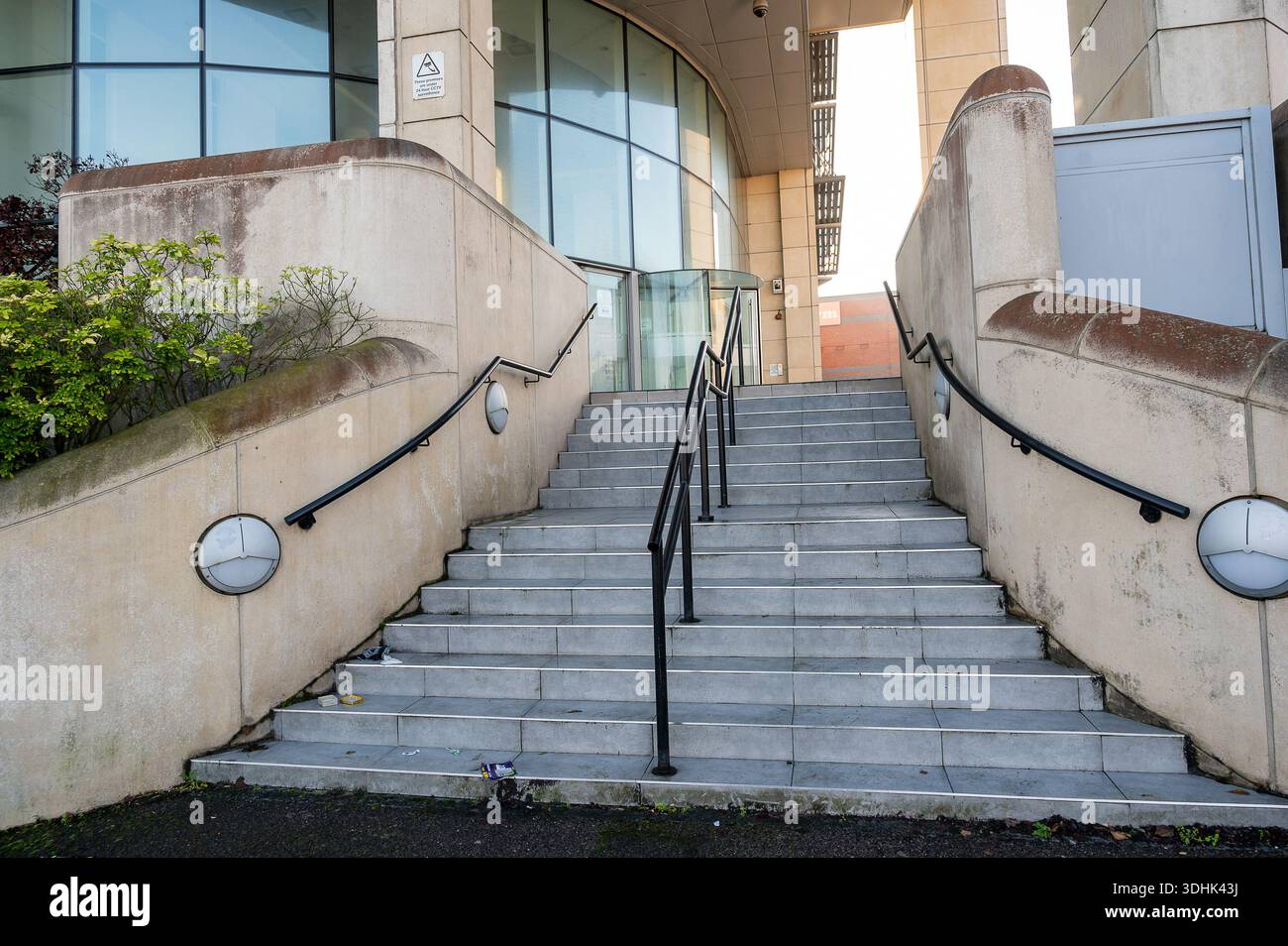 Tesco mobile former offices hi-res stock photography and images - Alamy